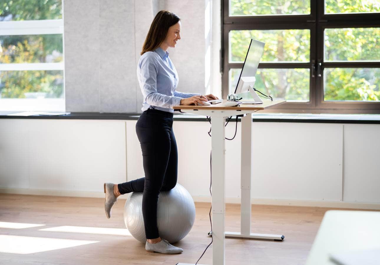 Benefits of A Standing Desk