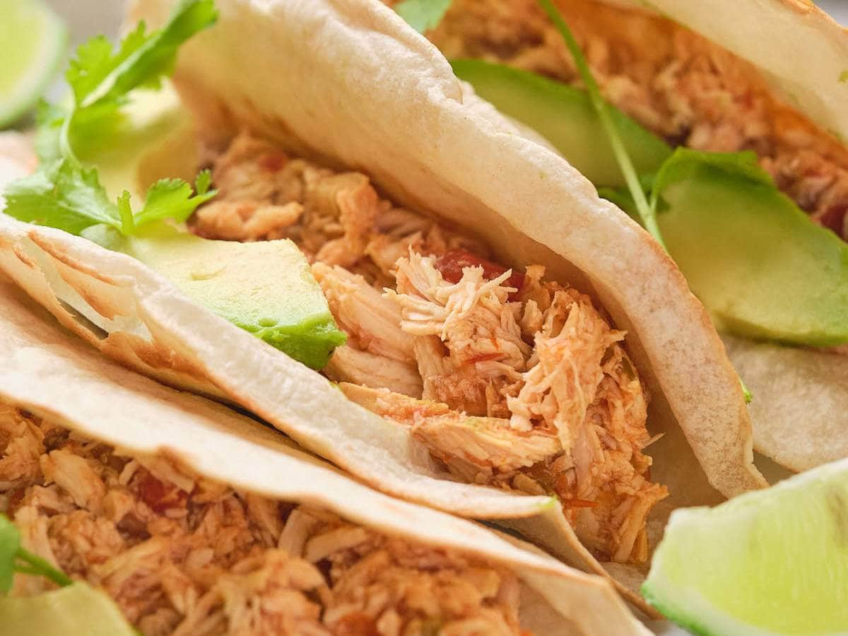 Slow Cooker Salsa Chicken Recipe for Meal prep