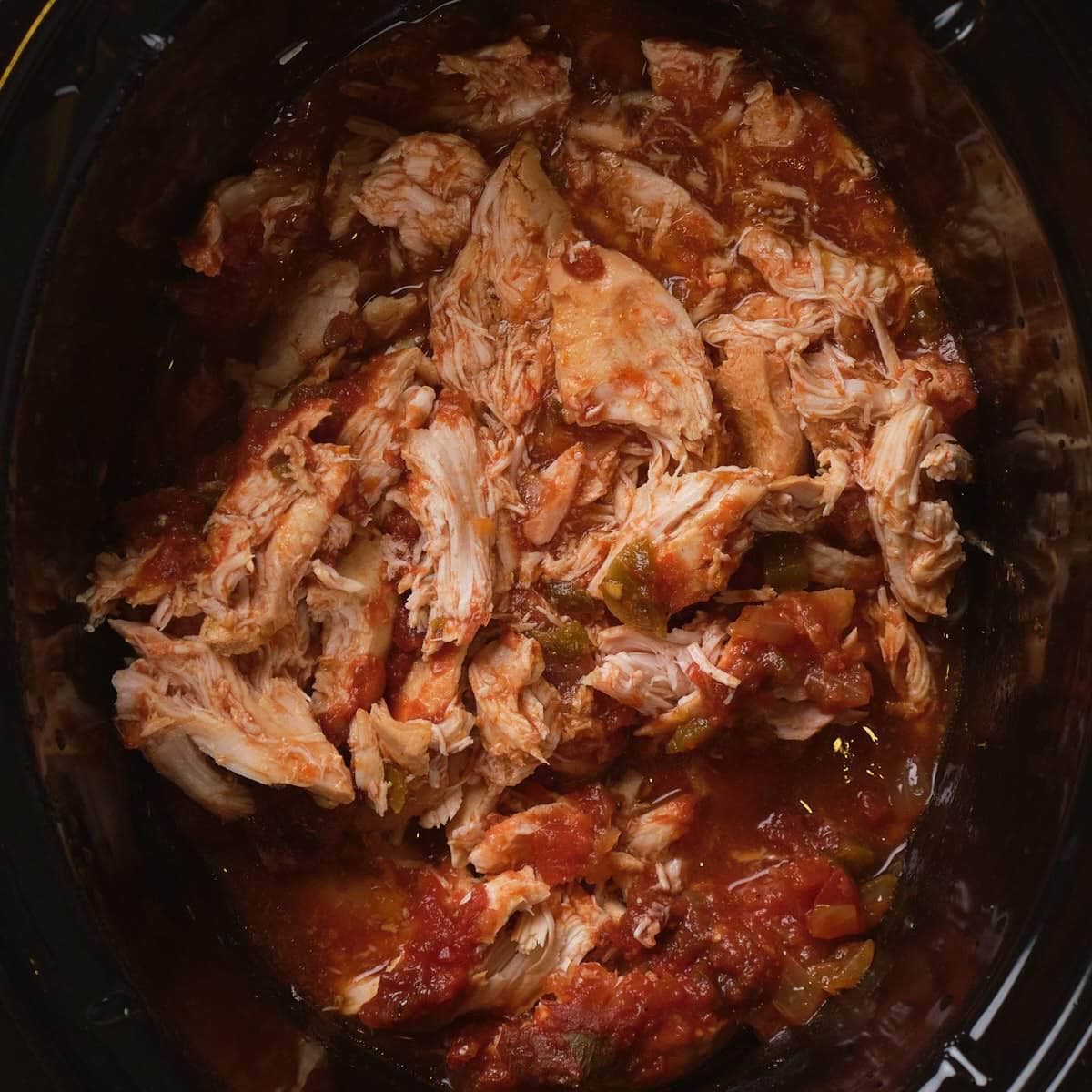 Slow Cooker Salsa Chicken Recipe for Meal prep