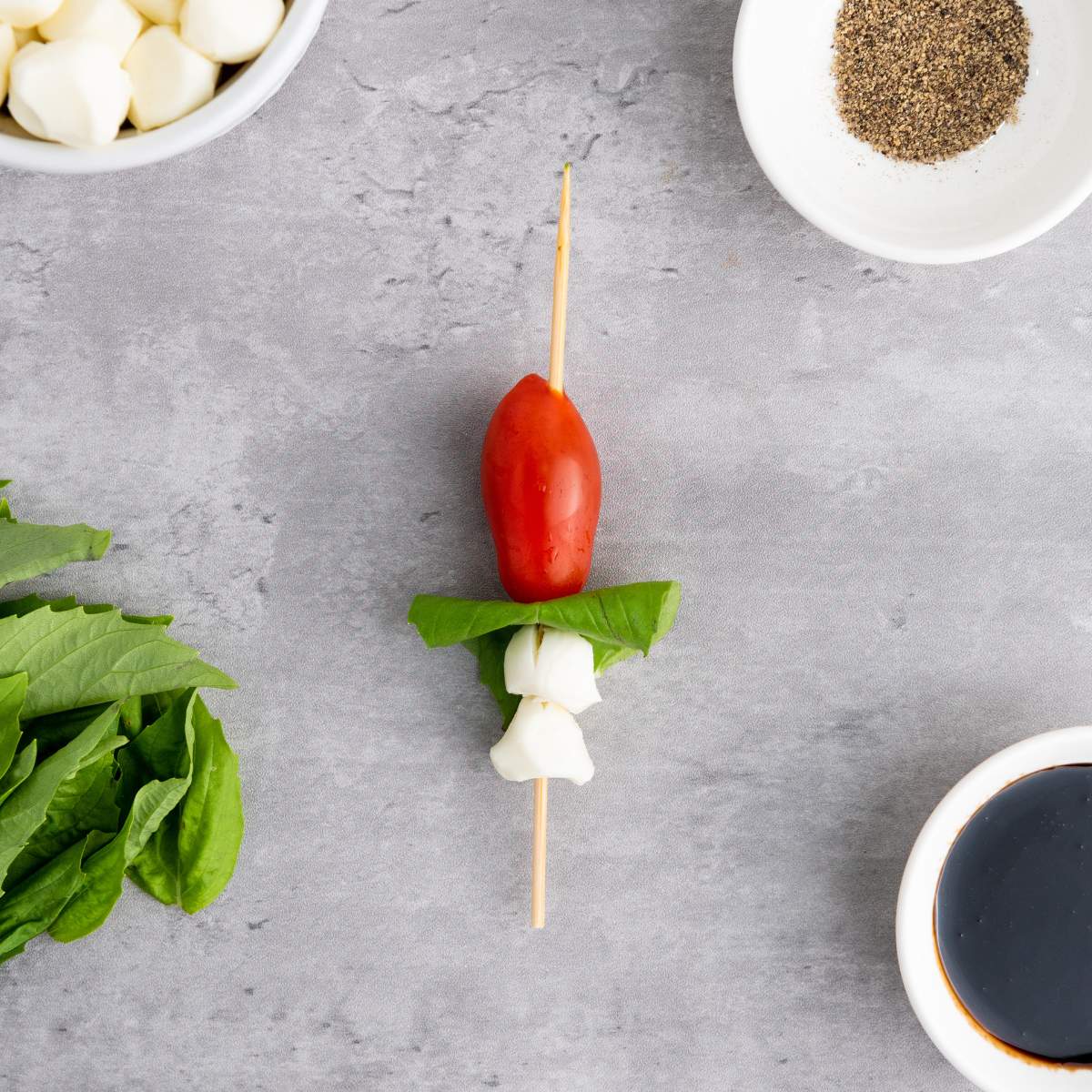Mini Caprese Appetizer Bites Recipe